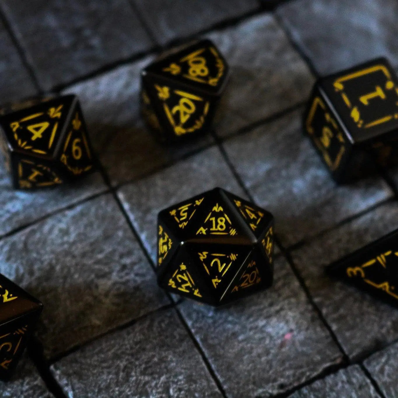 Gemstone Black Dragon Shield Night Obsidian DND Dice Set – Mega ...